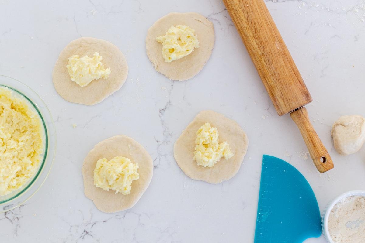 Potato Piroshki Recipe (Extra Easy) - Momsdish