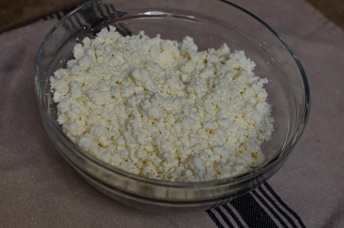 Easy Homemade Farmers Cheese aka Tvorog Recipe Recipe - Momsdish