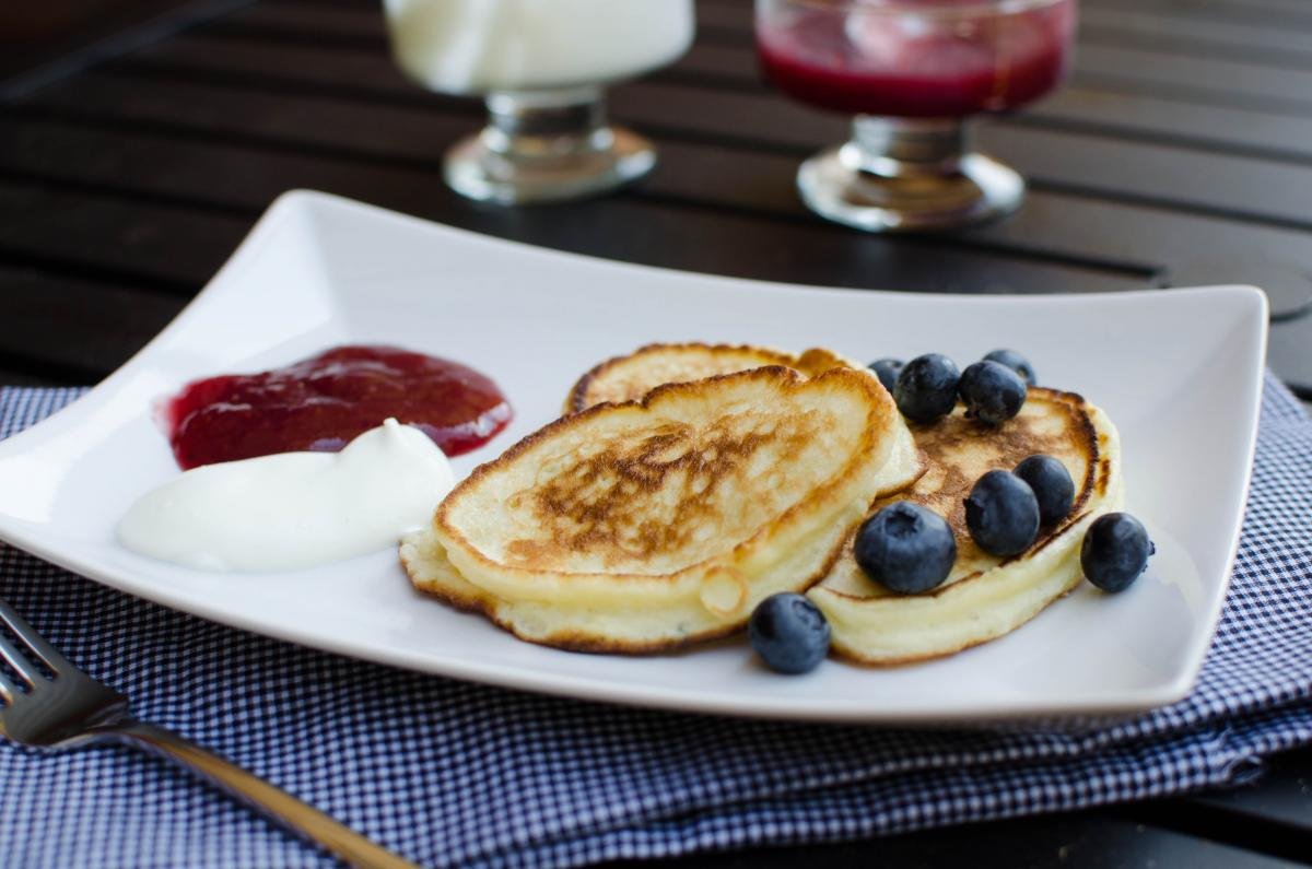 Russian Pancakes Oladi - Momsdish