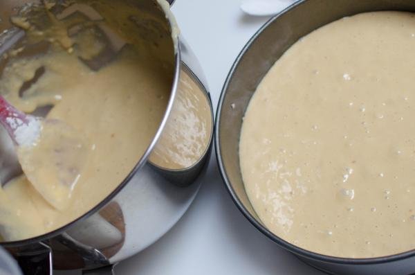 Dulce de Leche Cake (Golden Key Cake) - Momsdish