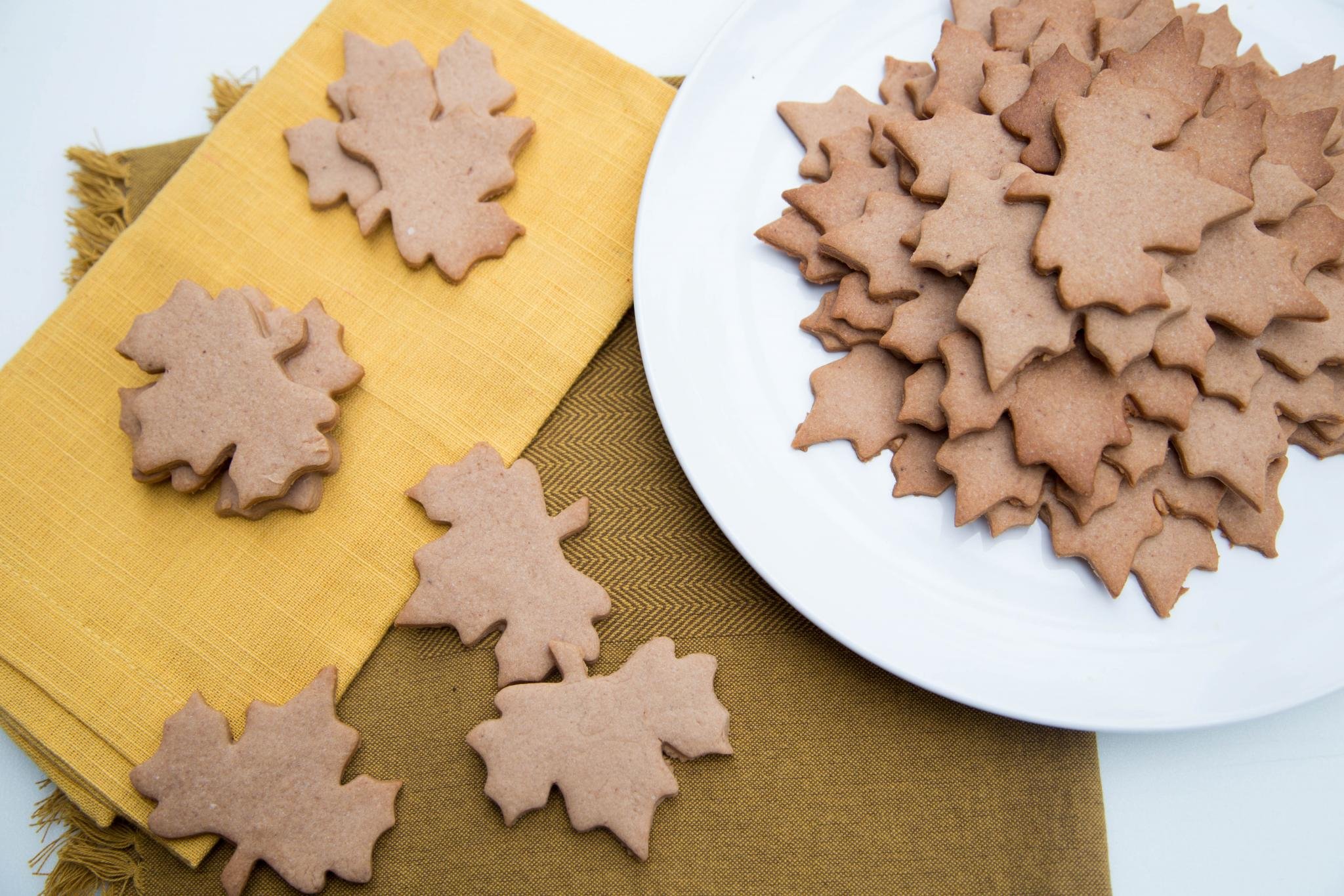 Autumn Sugar Cookies - Momsdish
