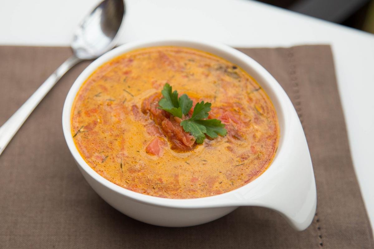 Russian Creamy Beet Borscht Recipe - Momsdish