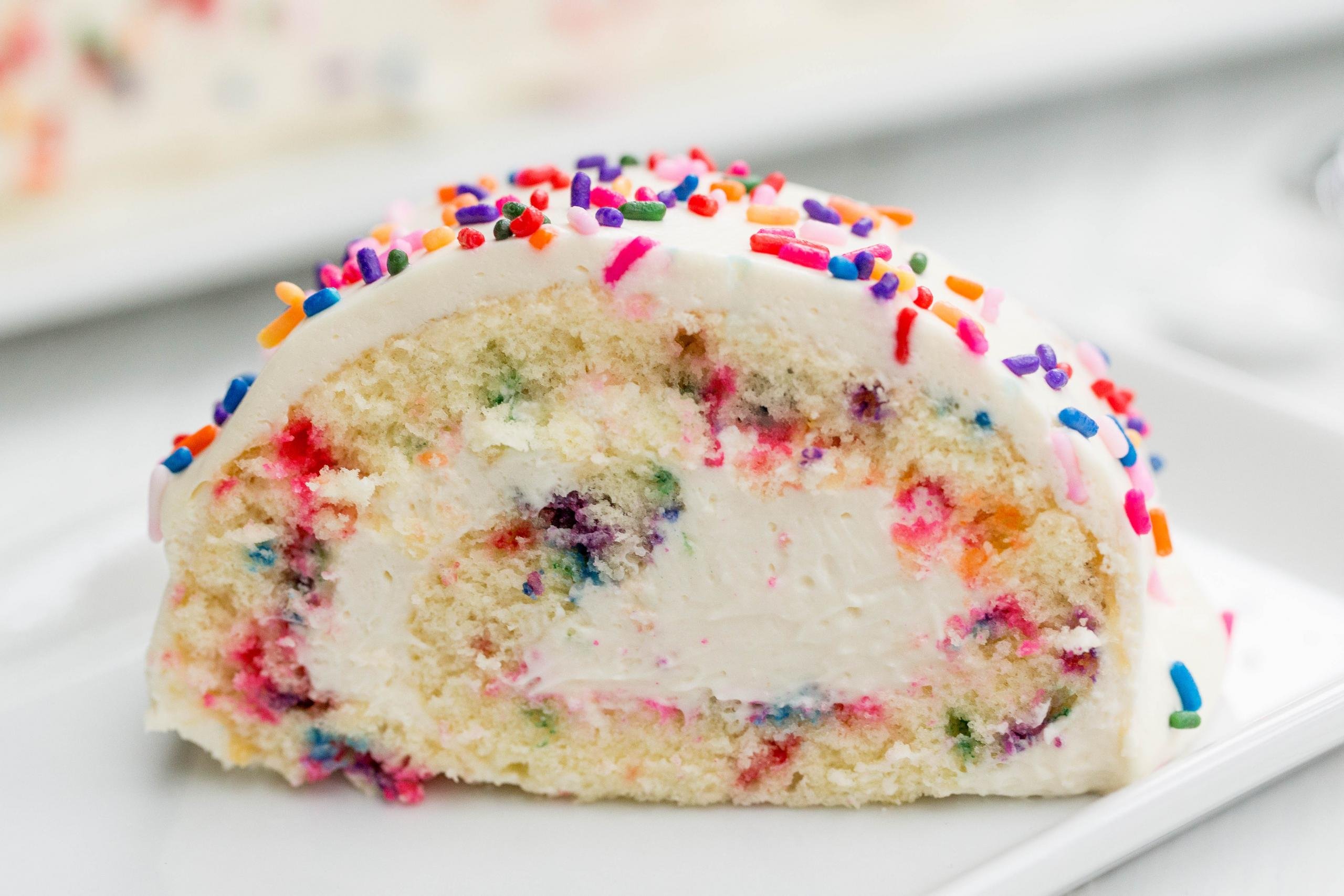 Easy Birthday Cake Roulade Recipe - Momsdish