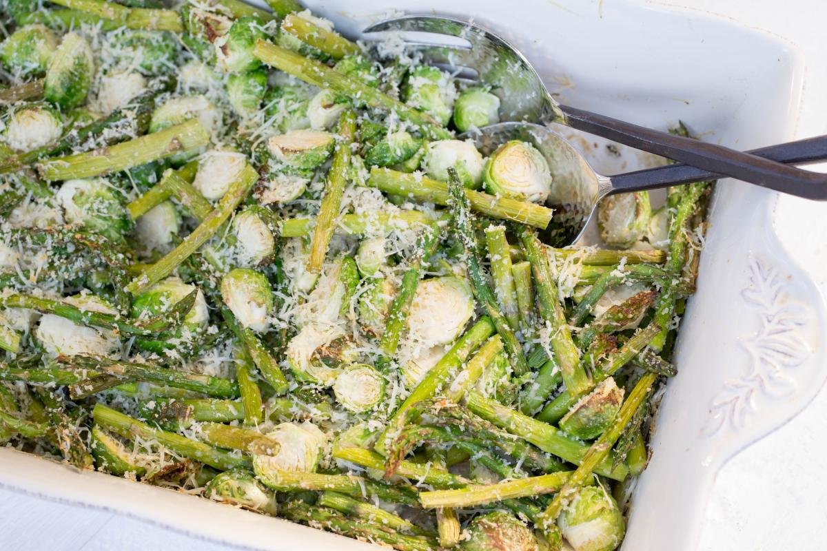 Parmesan Panko Roasted Veggies - Momsdish