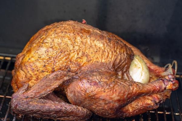 How To Make a Smoked Turkey - Momsdish