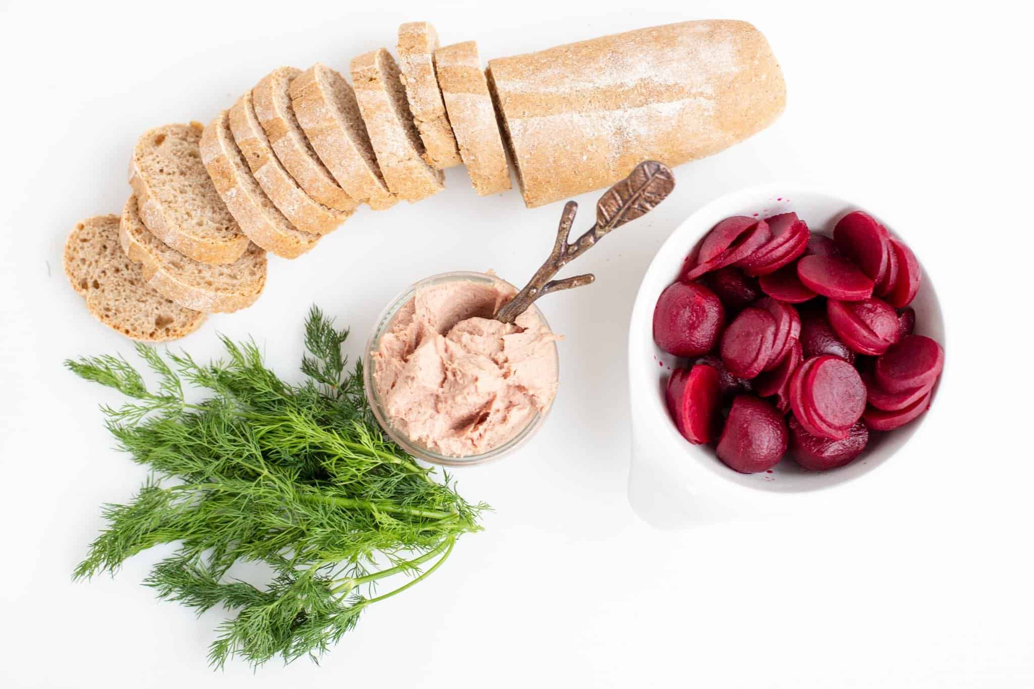 Pickled Beets and Pate Smørrebrød Recipe (Must Try!) - Momsdish