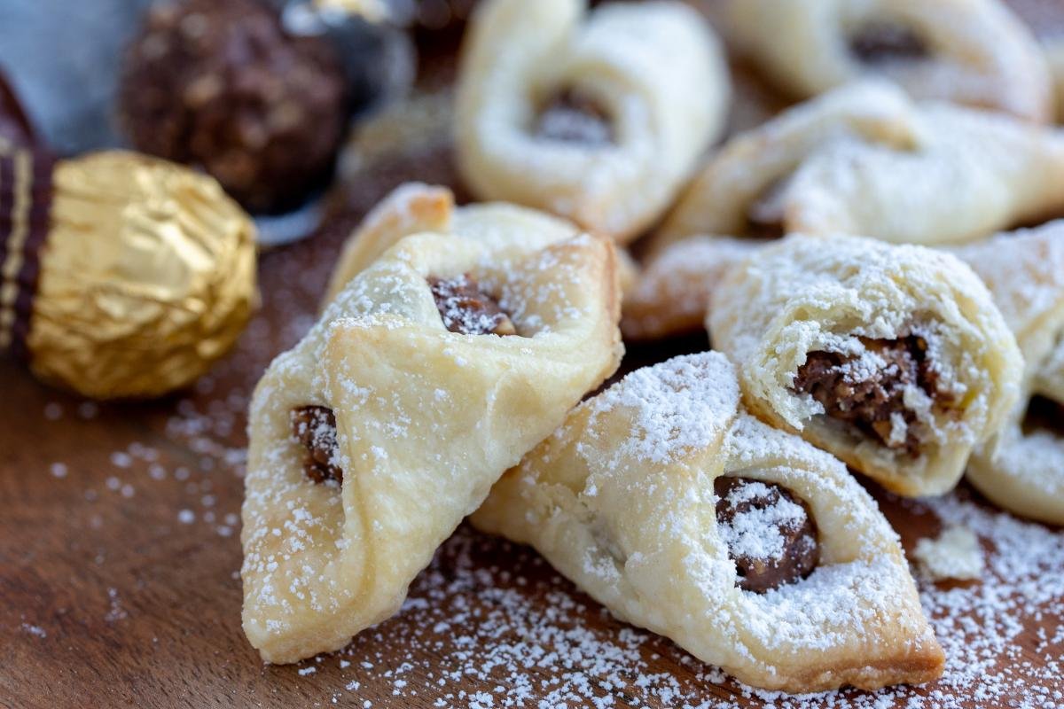Ferrero Rocher Christmas Cookies - Momsdish