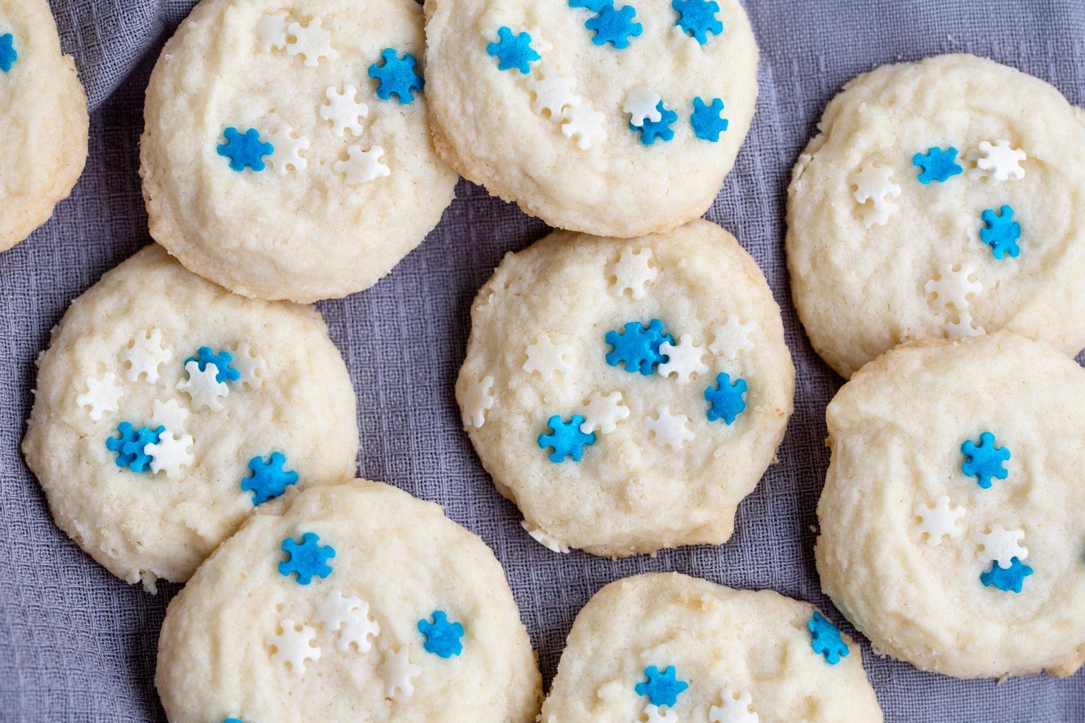 Whipped Shortbread Cookies (4 Ingredients) - Momsdish