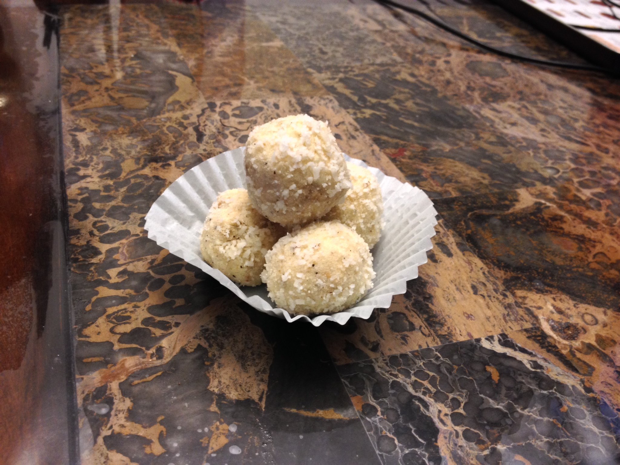 Ferrero Raffaello Candy Recipe - Momsdish