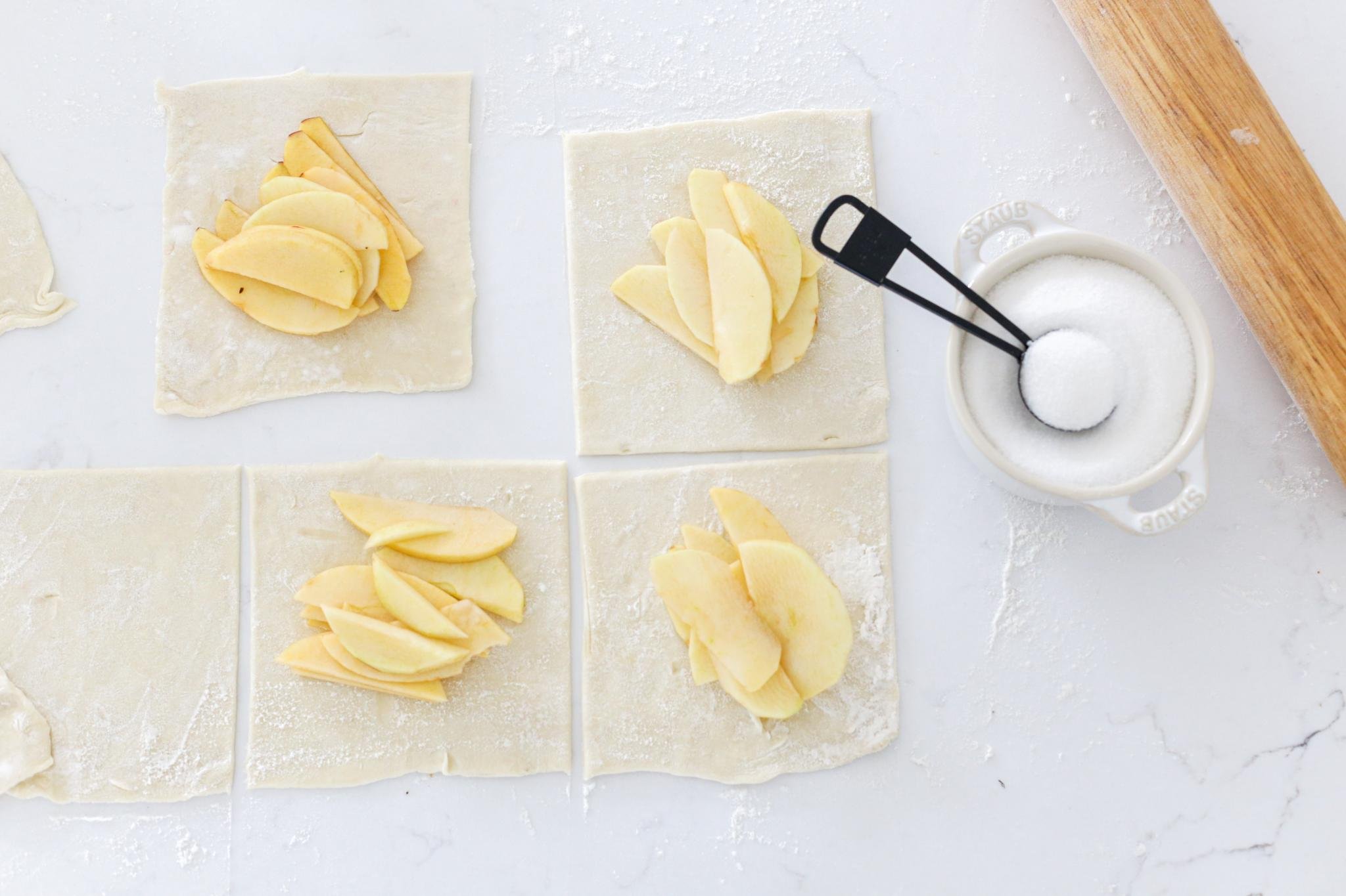 Quick Apple Turnovers (Only 4 Ingredients) - Momsdish