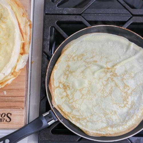 Nalysnyky (Ukrainian Crepes with Sweet Cheese) - Momsdish