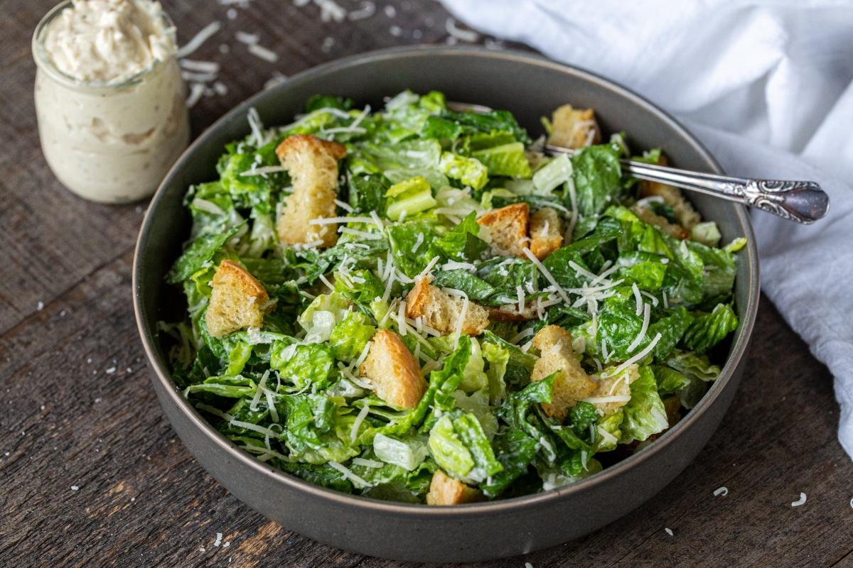 Caesar Salad Recipe (Homemade Dressing) - Momsdish