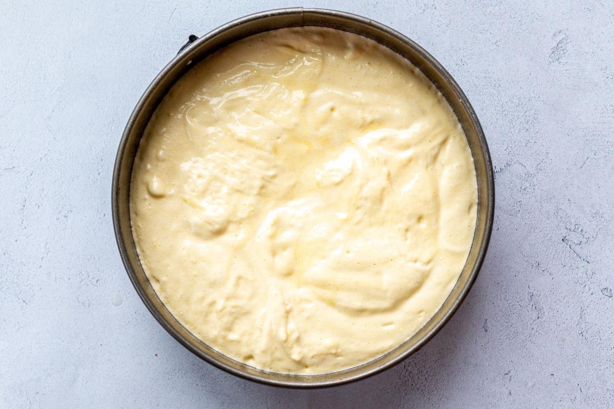 The Perfect Sponge Cake + Video (Only 3 Ingredients) - Momsdish