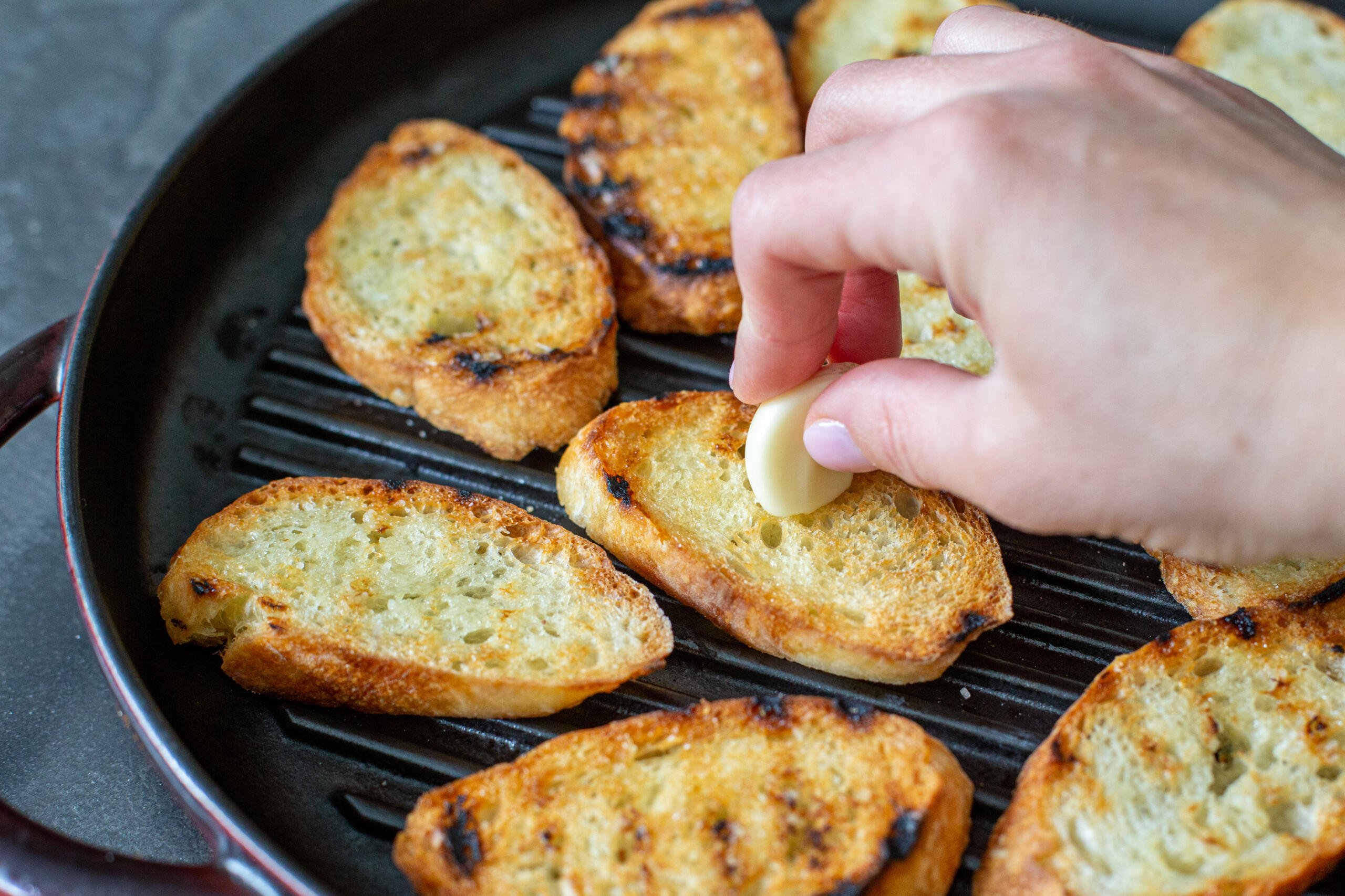 15-Minute Classic Bruschetta Recipe - Momsdish