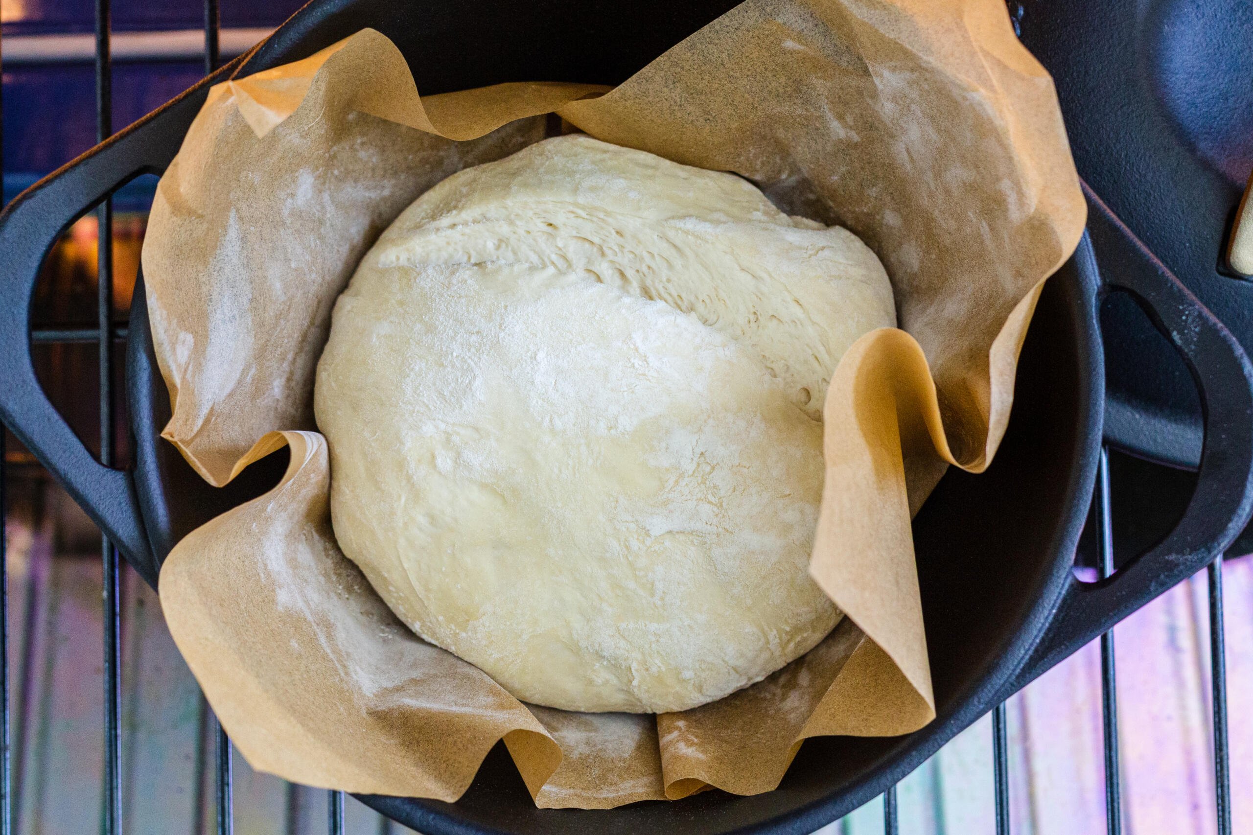 Easy Dutch Oven No Knead Bread (Video) - Momsdish