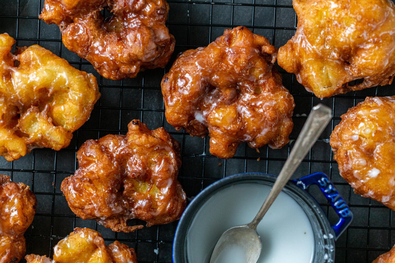 Apple Fritters (Extra Easy) - Momsdish