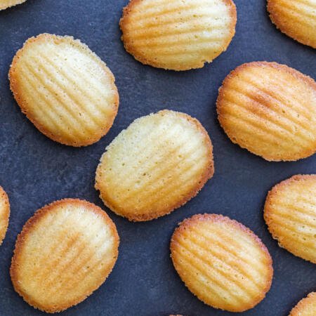 Classic French Madeleine Cookies - Momsdish