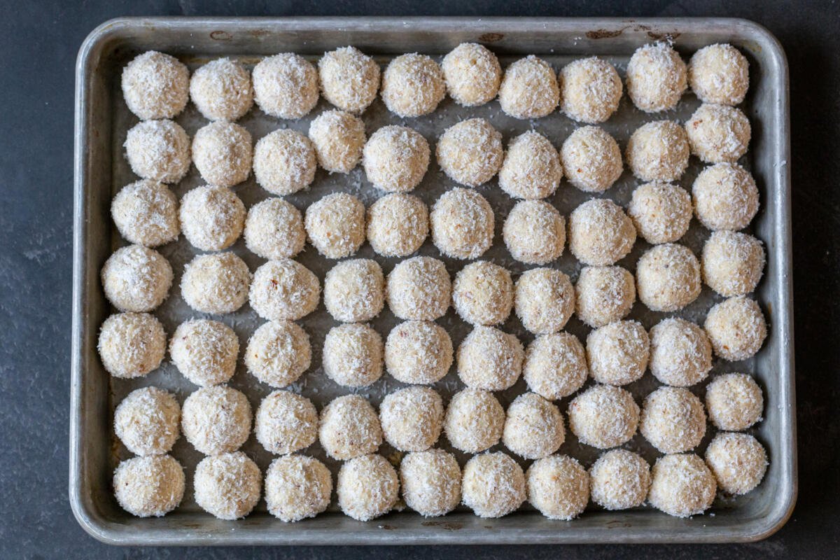 Ferrero Raffaello Candy Recipe - Momsdish
