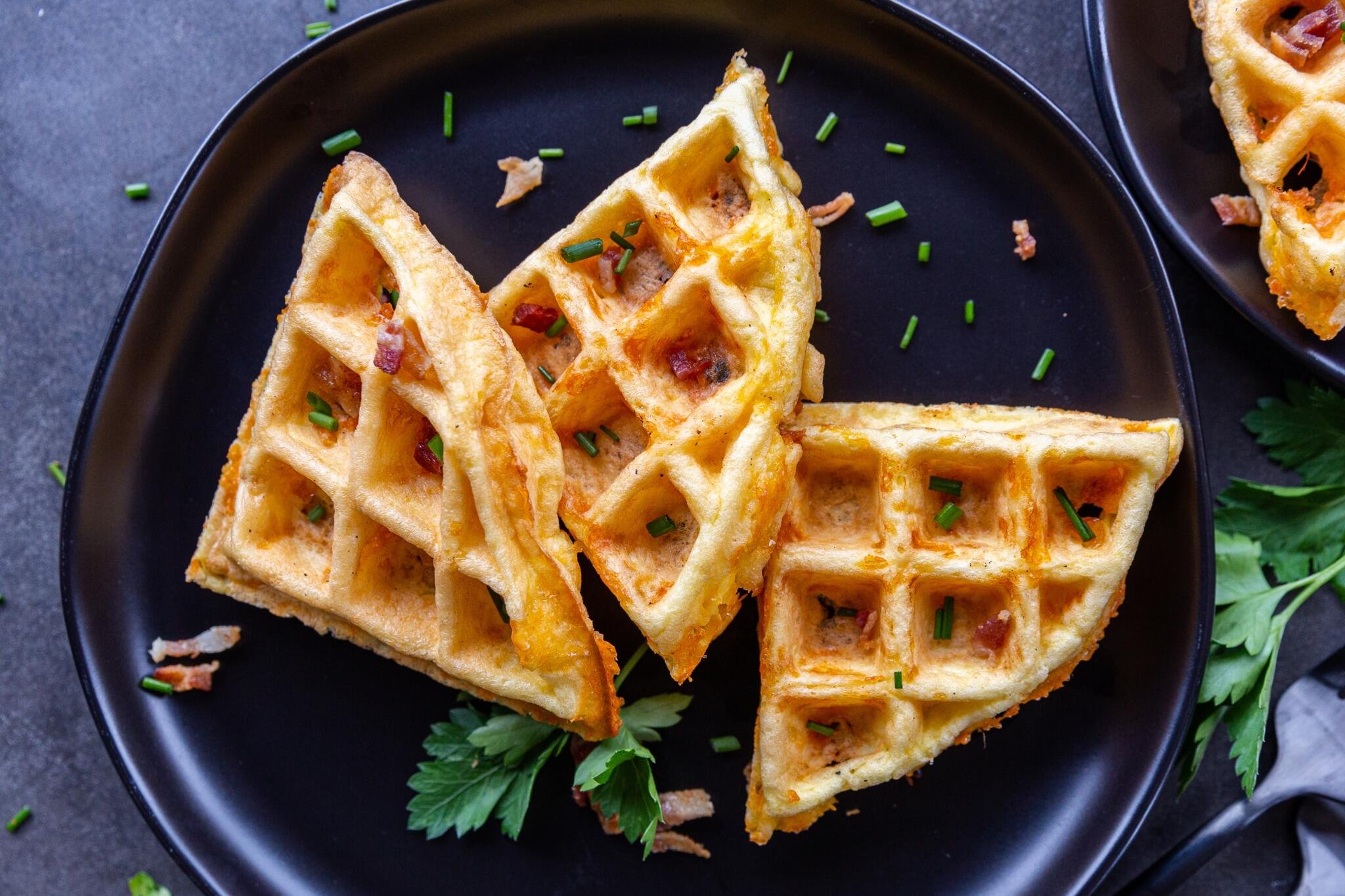Chaffles (Only 2 Ingredients) - Momsdish