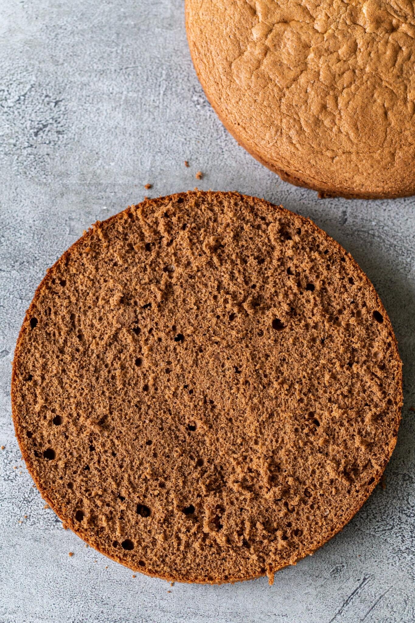 Chocolate Sponge Cake (Only 4 Ingredients) - Momsdish