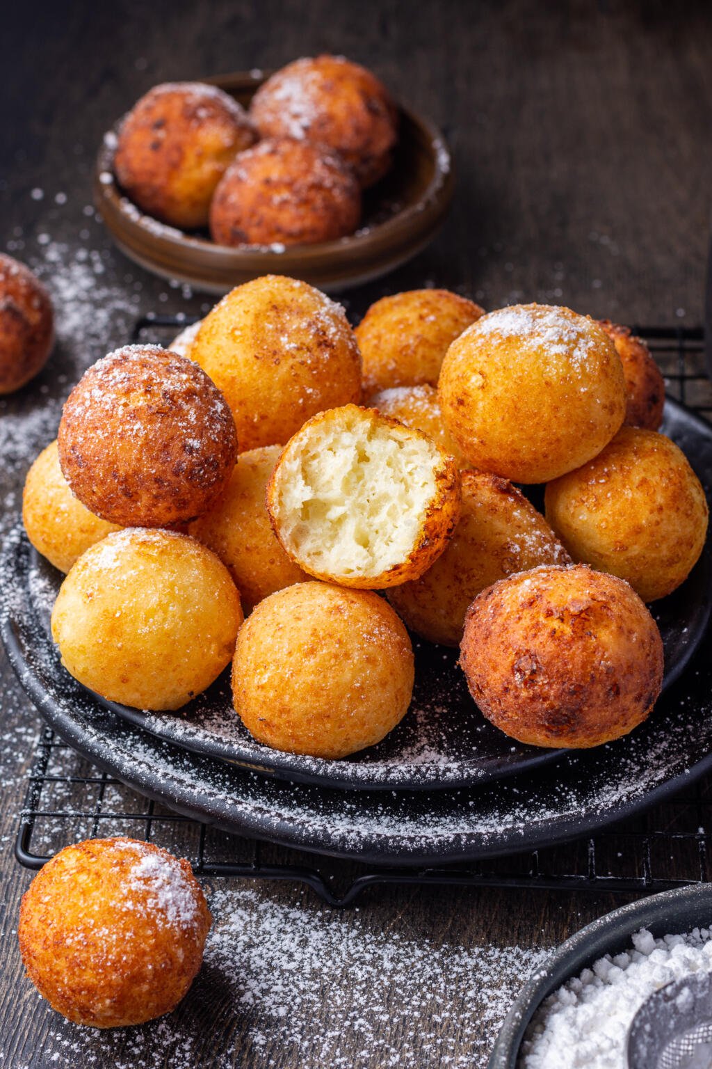 Sfenj (Moroccan Donuts) - Momsdish