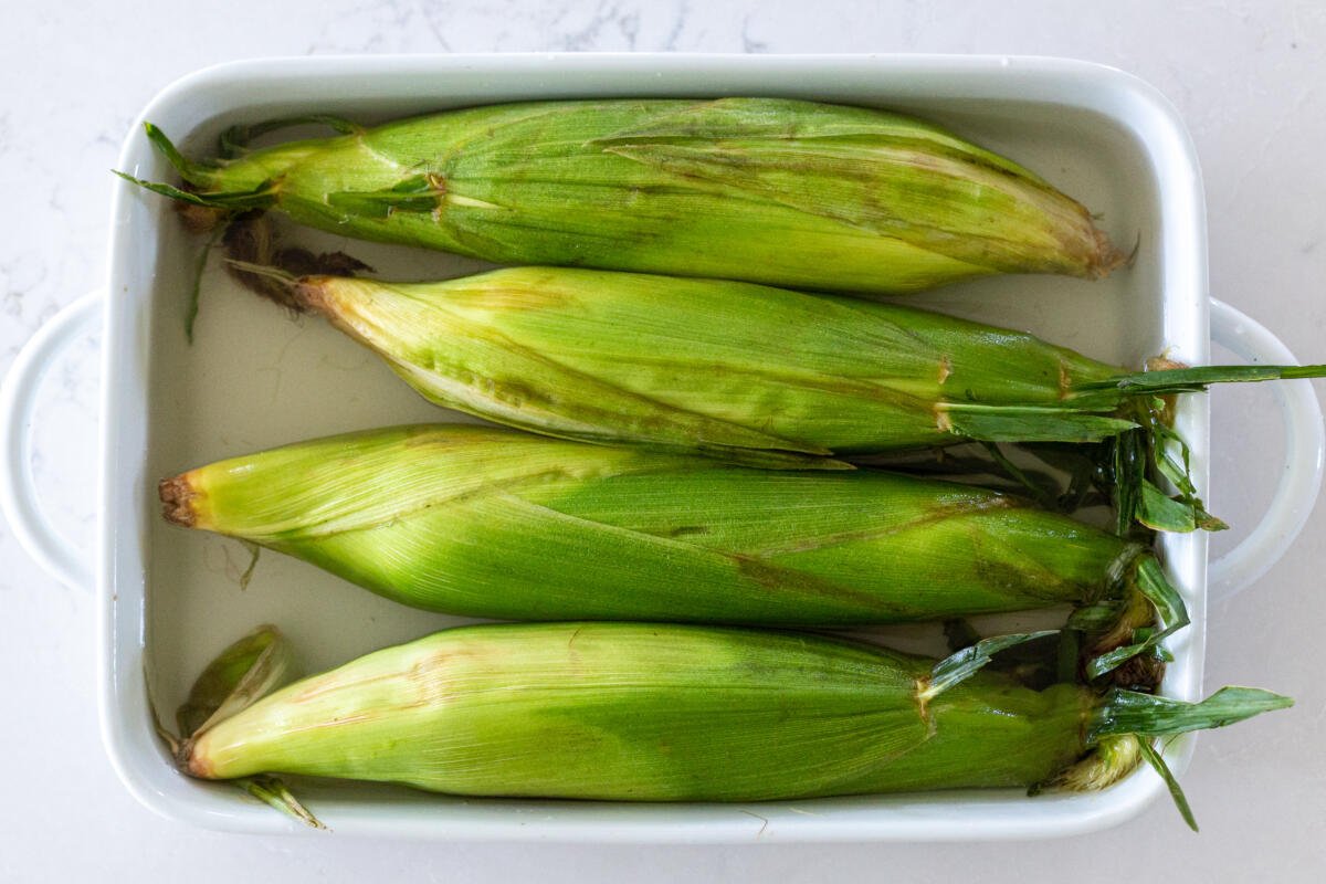 Grilled Corn on The Cob Recipe (Extra Easy!) - Momsdish
