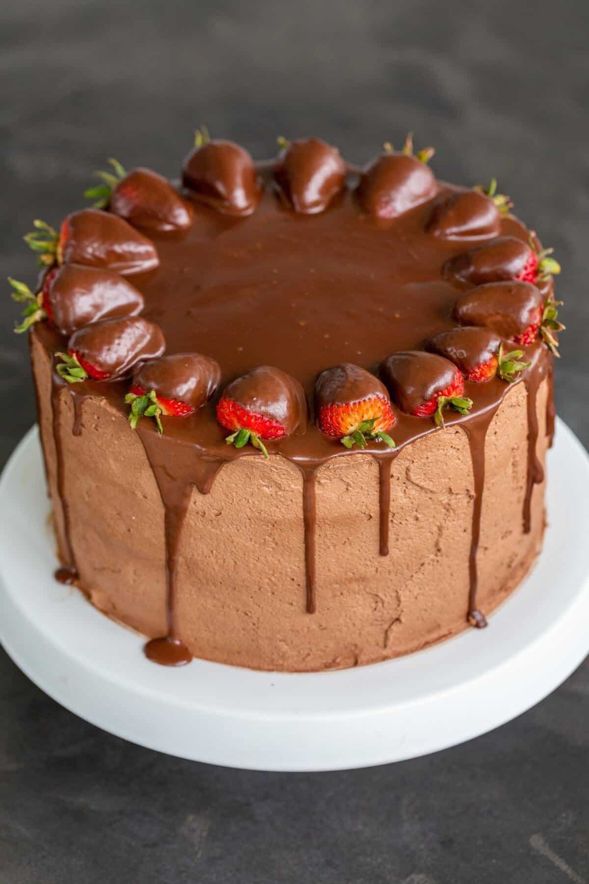 Strawberry Chocolate Cake (Extra Easy) - Momsdish