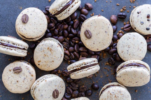 Coffee Macarons Recipe - Momsdish