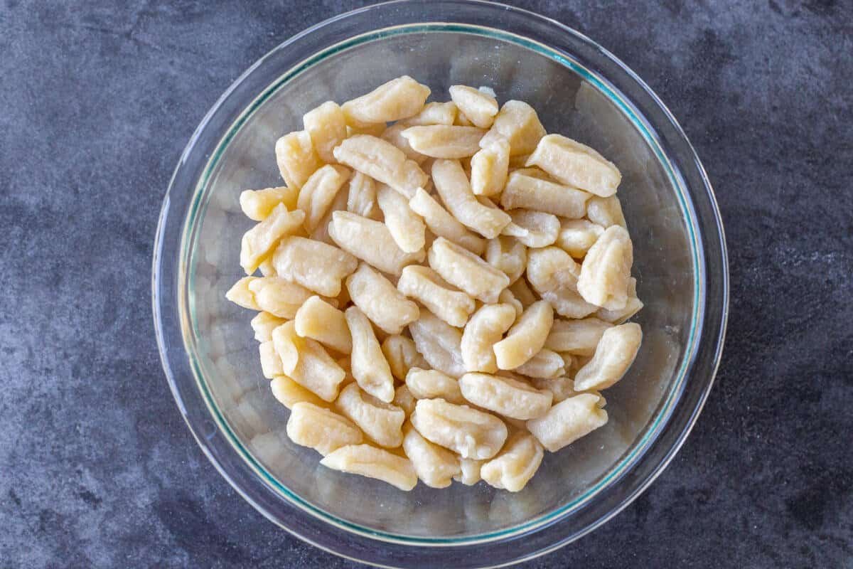 Halushki Recipe (Traditional Ukrainian Dumplings) - Momsdish