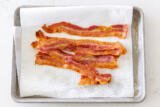 How To Bake Perfect Bacon Every Time - Momsdish