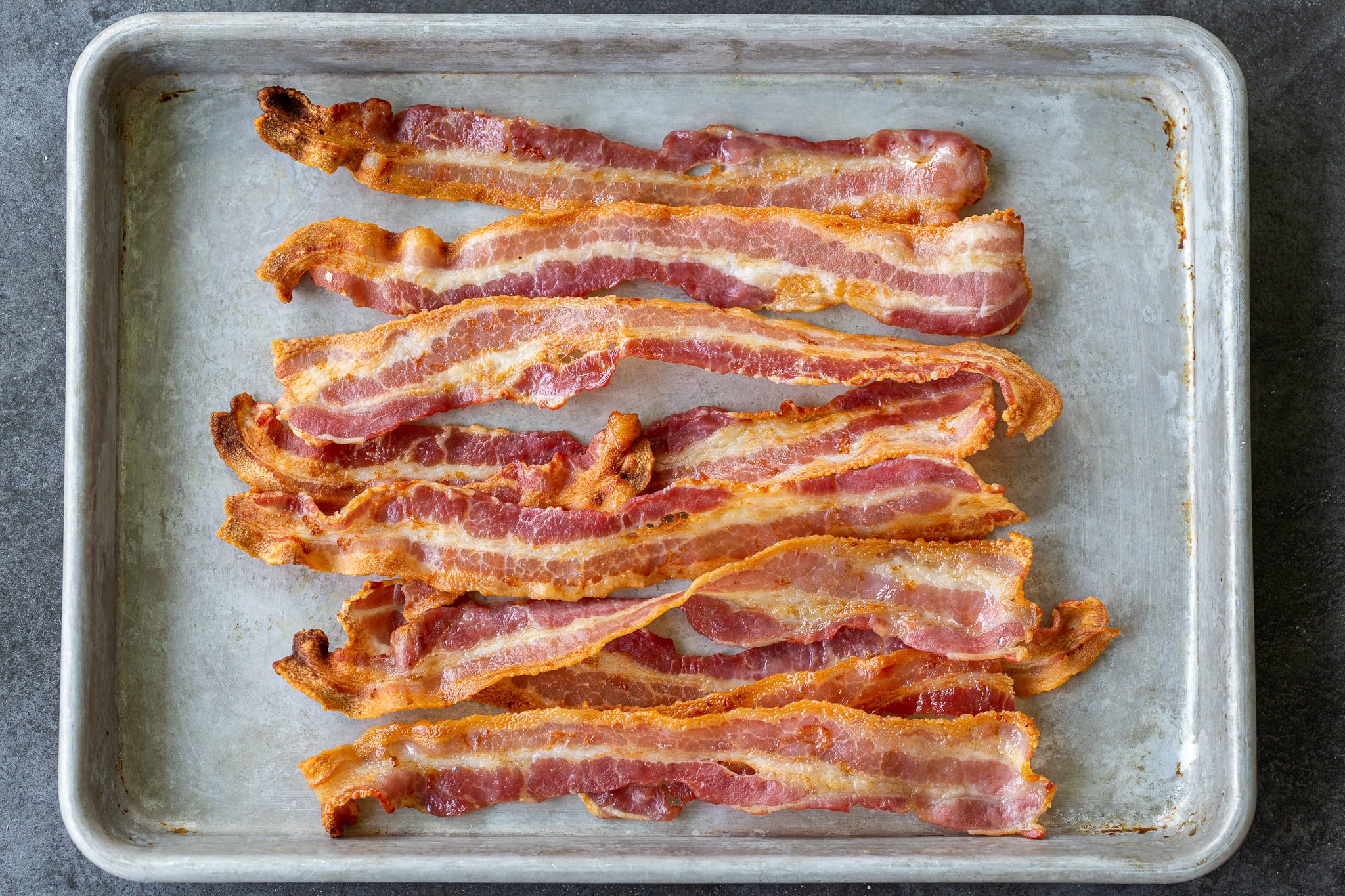 How To Bake Perfect Bacon Every Time - Momsdish