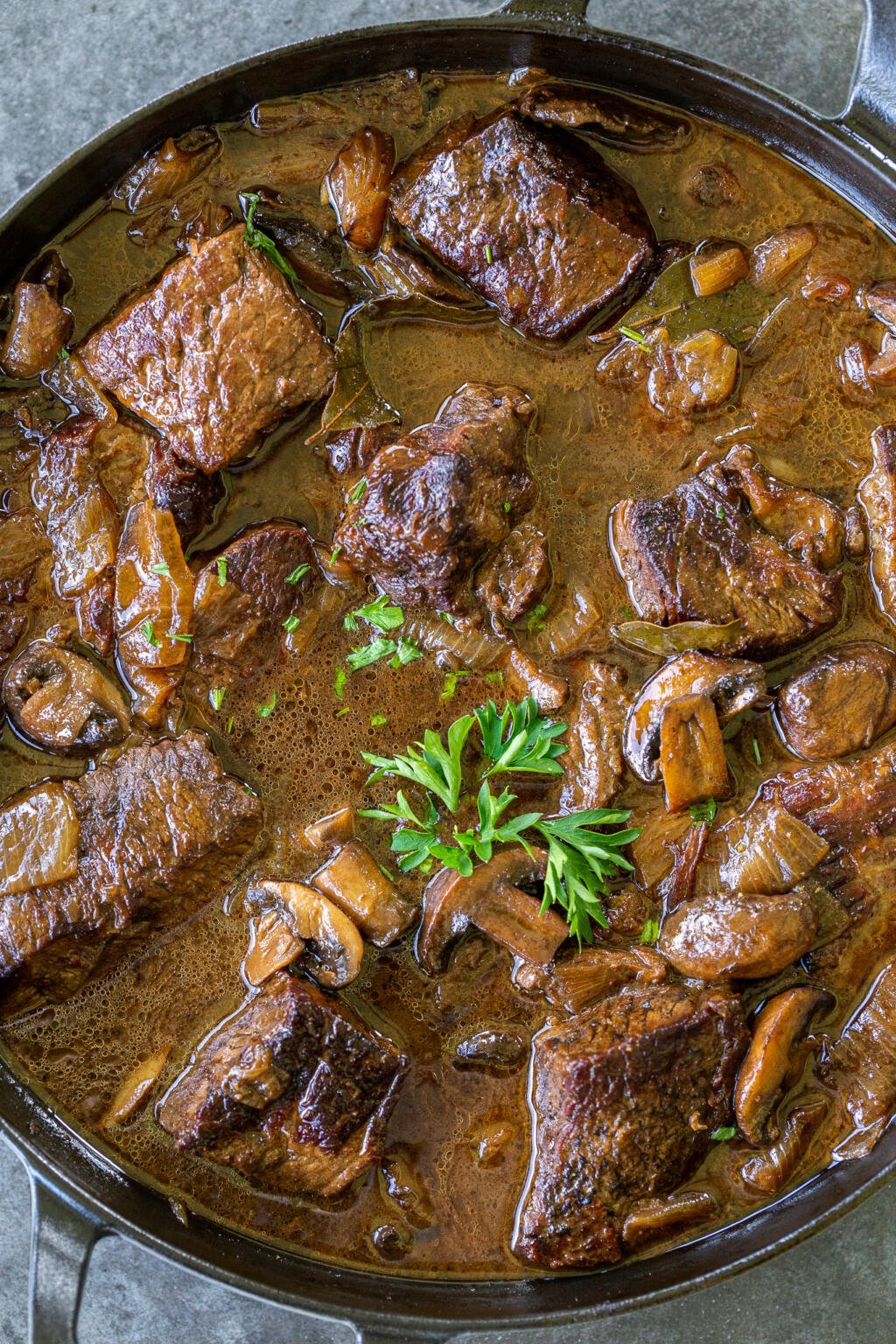Easy Braised Beef with Mushrooms Recipe - Momsdish