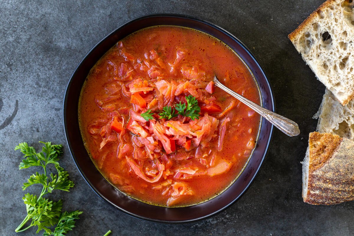 Creamy Vegetarian Borscht Recipe (Beet Soup) - Momsdish