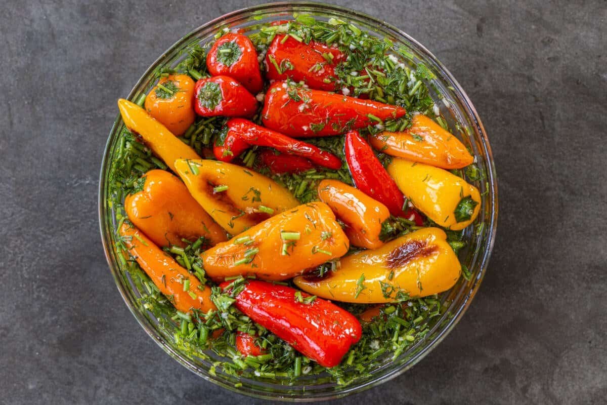 Quick Pickled Sweet Mini Bell Peppers - Momsdish