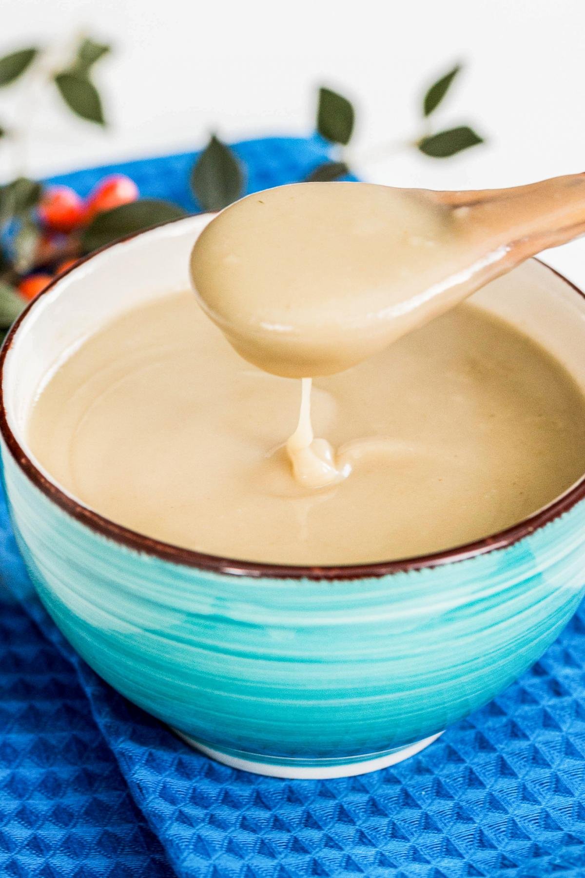 The Perfect 5-Minute Gravy Recipe - Momsdish