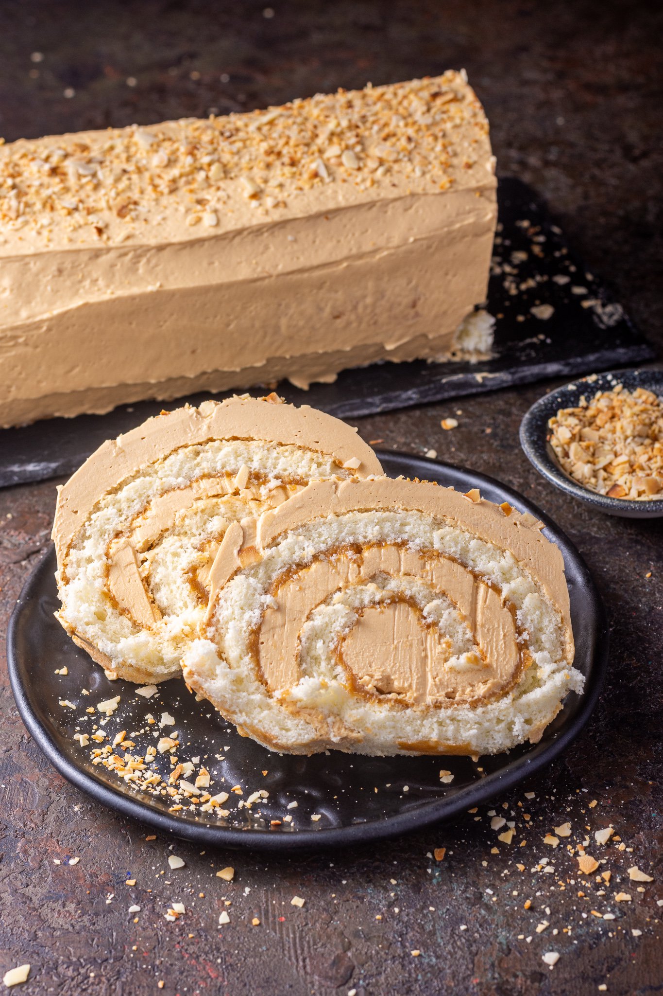 Dulce De Leche Cake Roll - Momsdish
