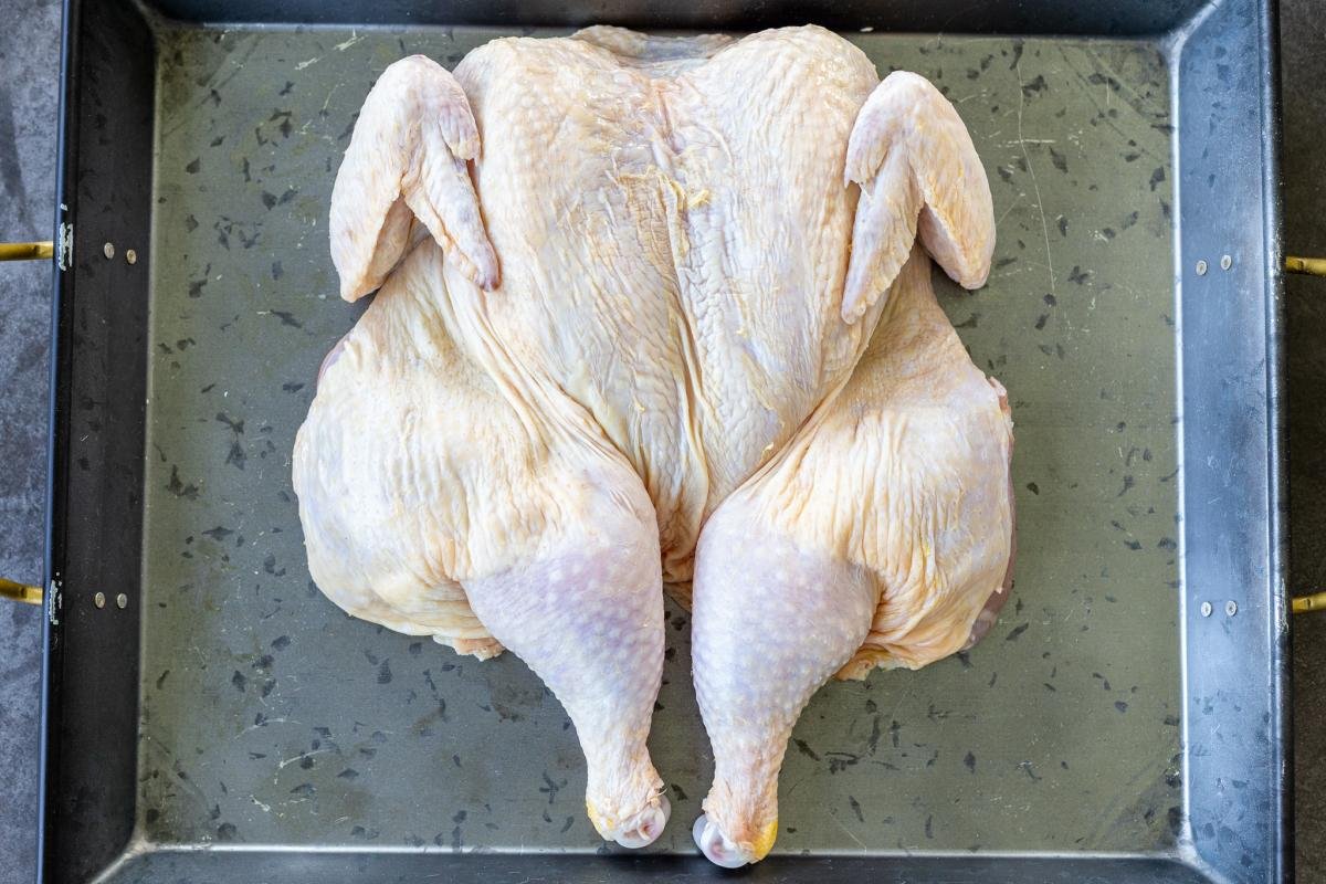 Spatchcock Chicken (Crazy Easy) - Momsdish