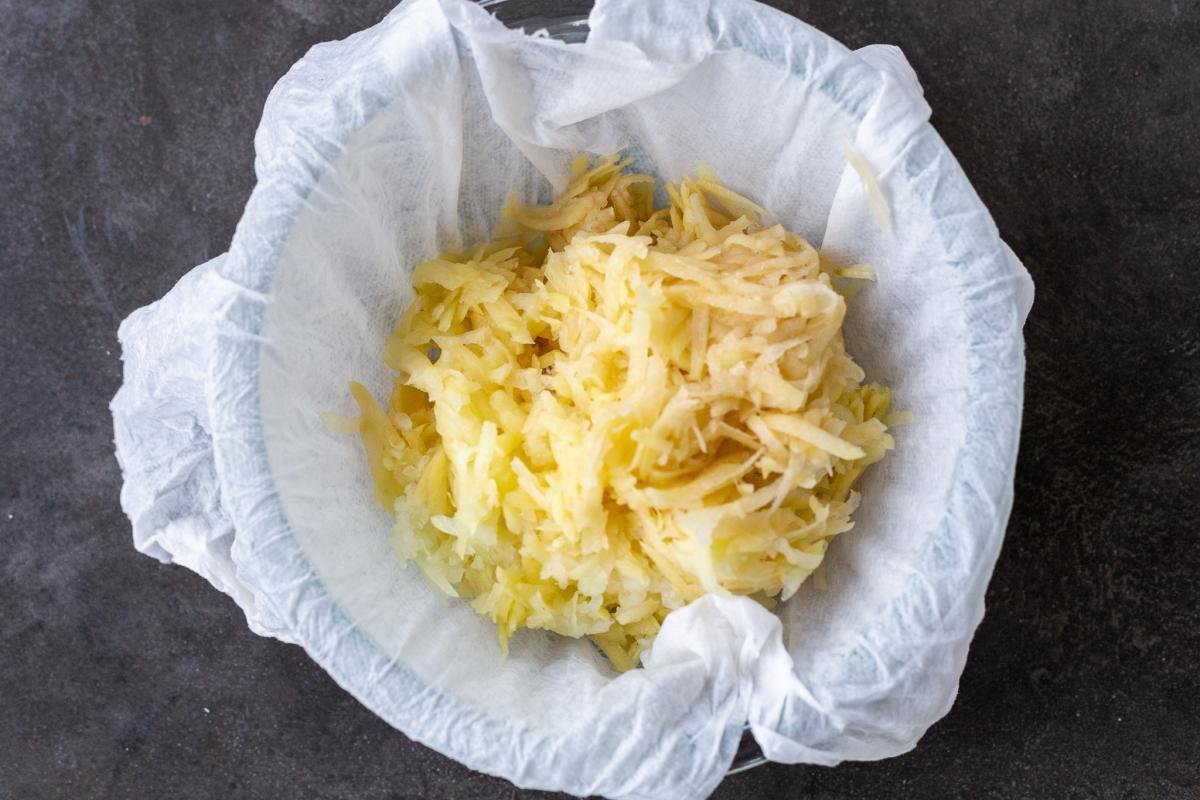 Classic Potato Latkes (Crazy Easy) - Momsdish