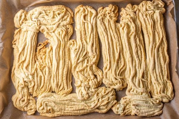 Anthill Cake (aka Muraveinik) - Momsdish