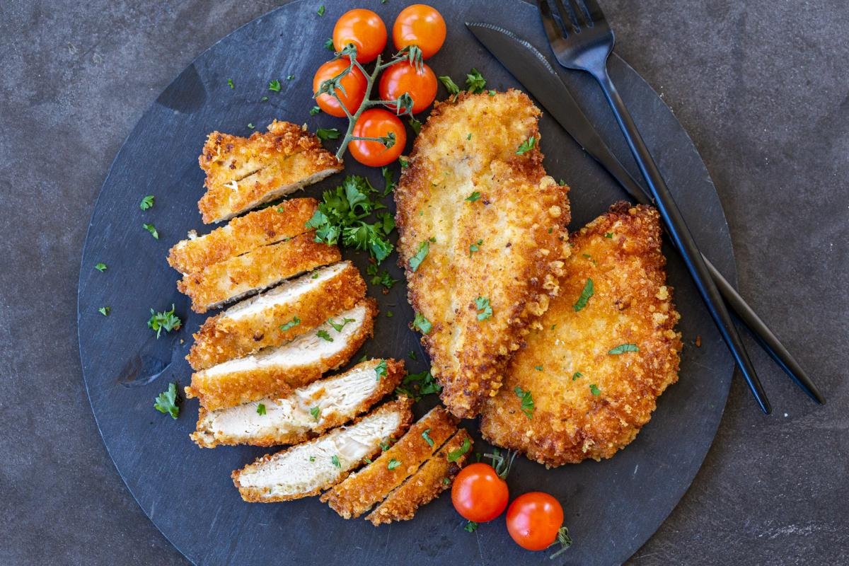 5 Ingredient Chicken Cutlets (Crazy Easy) - Momsdish