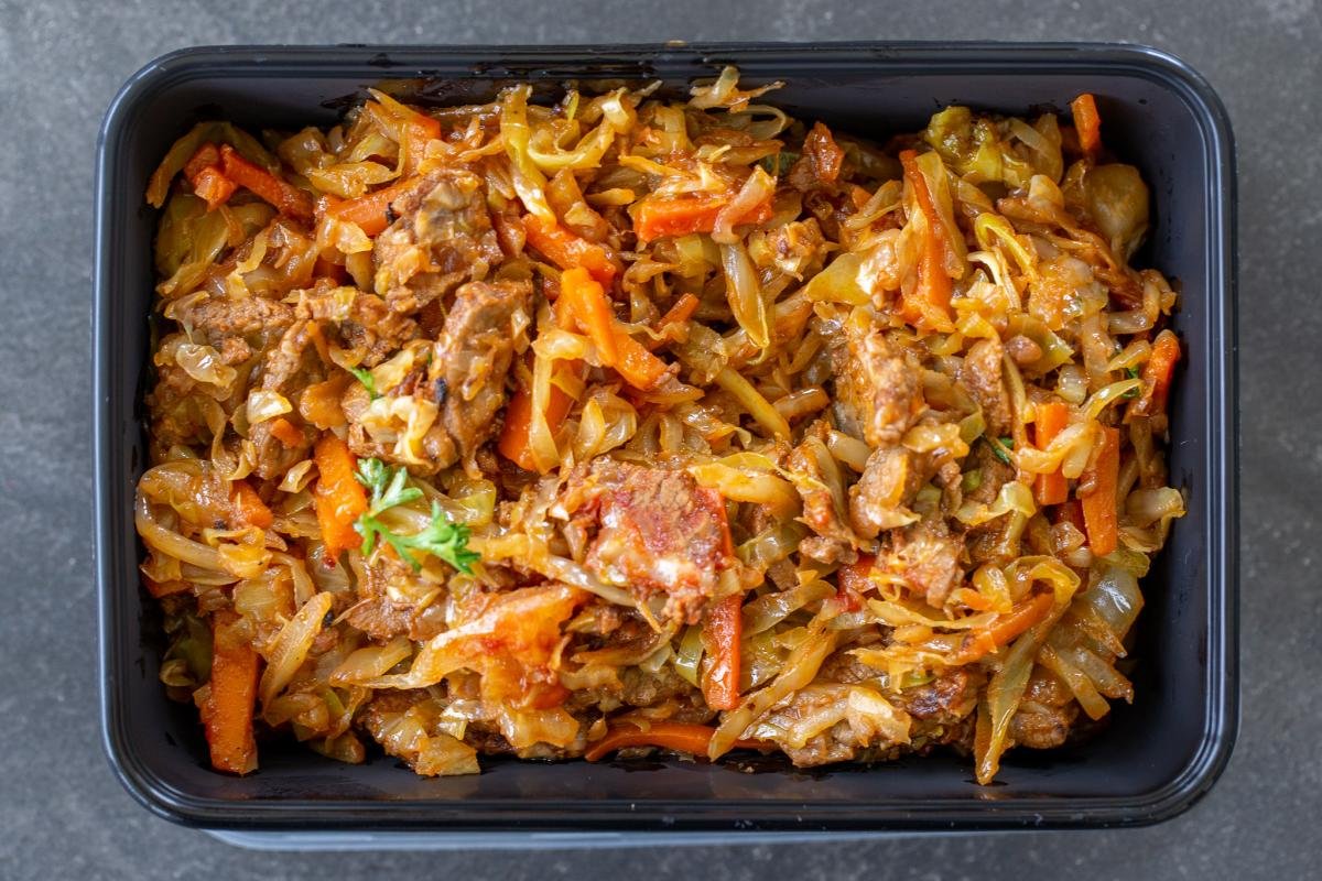 Braised Cabbage with Beef (Best Combo) - Momsdish