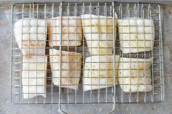Crazy Easy Grilled Cod (4 Ingredients) - Momsdish