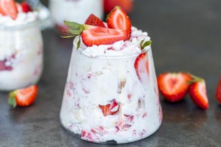 Classic English Eton Mess Recipe - Momsdish