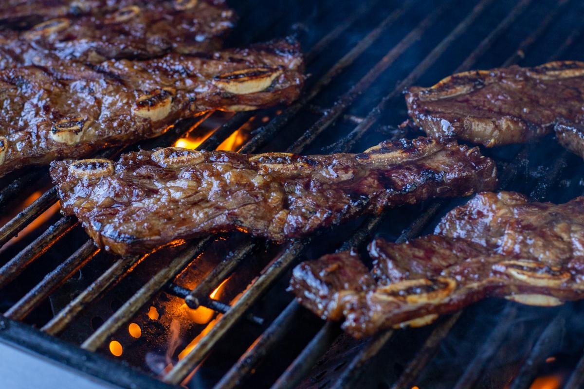 Grilled Beef Galbi (Korean Short Ribs) - Momsdish