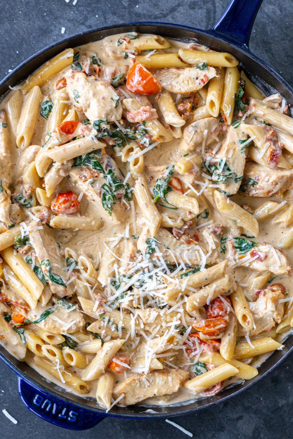 Creamy Tuscan Chicken Pasta - Momsdish