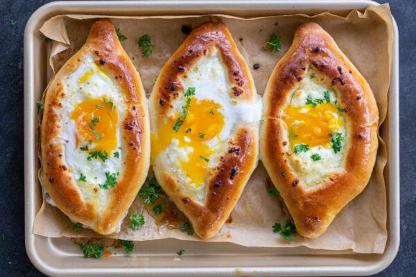 Khachapuri Recipe (Georgian Cheese Bread) - Momsdish