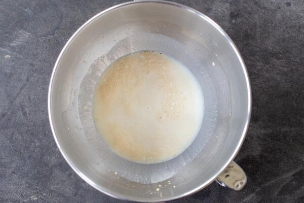 Imeruli Khachapuri (Georgian Cheese Bread) - Momsdish