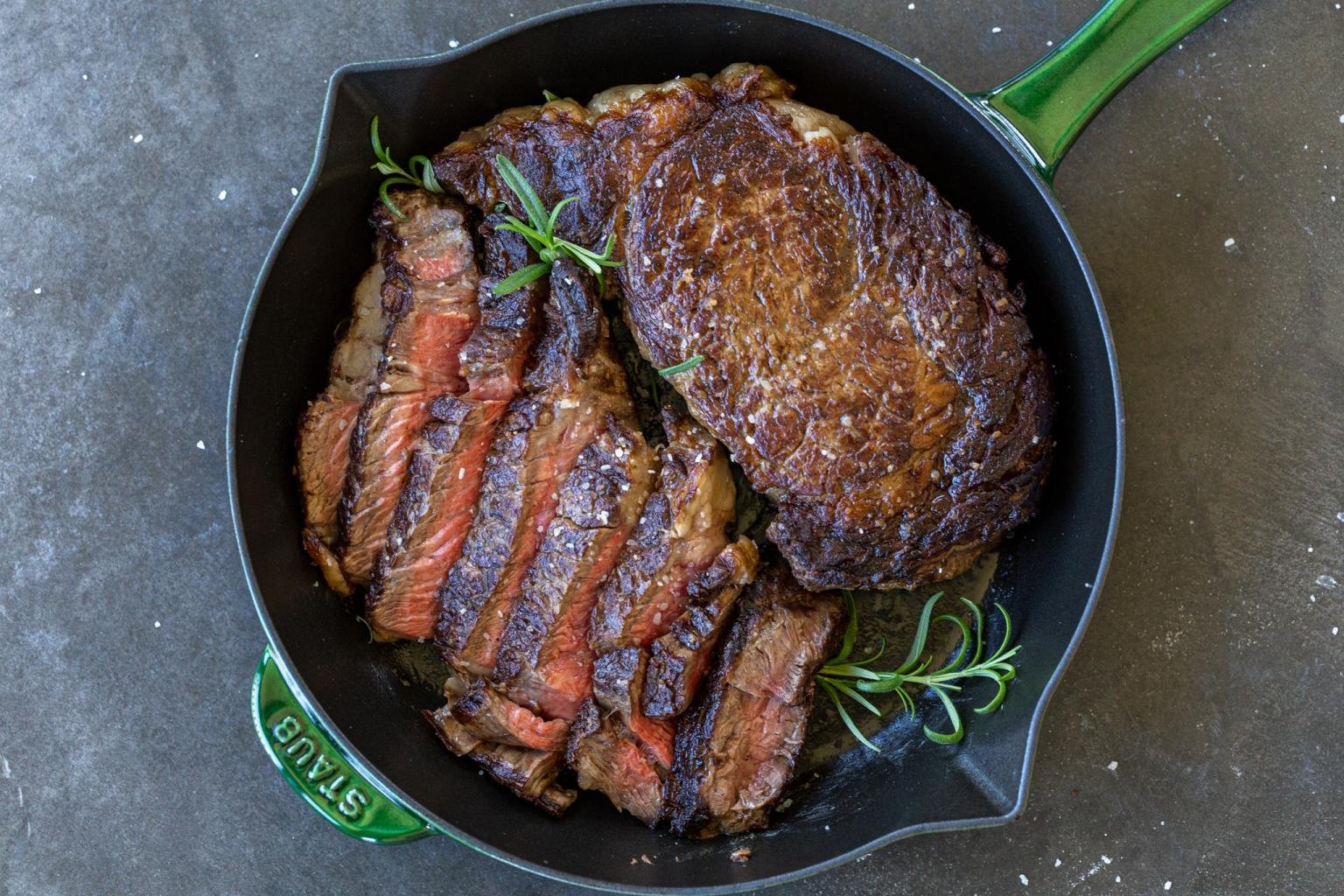 The Perfect Ribeye Steak in the Oven - Momsdish