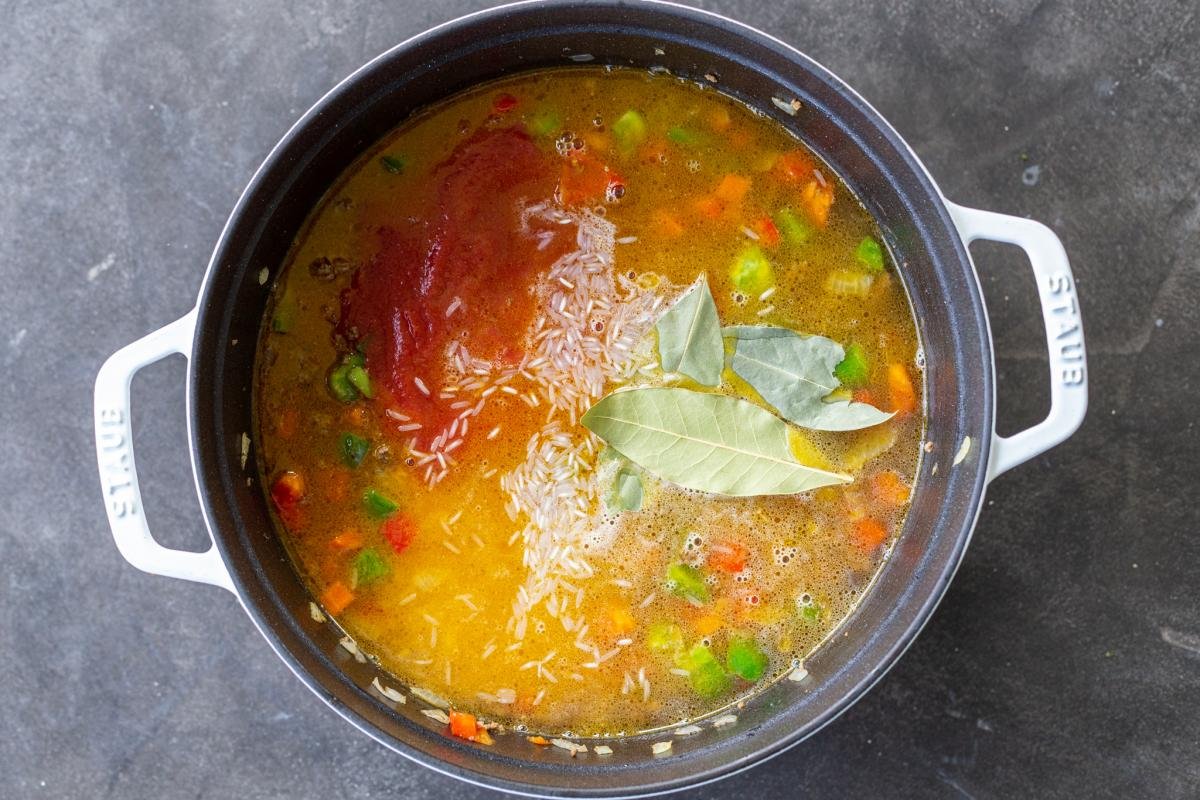 Stuffed Peppers Soup (One-Pot) - Momsdish