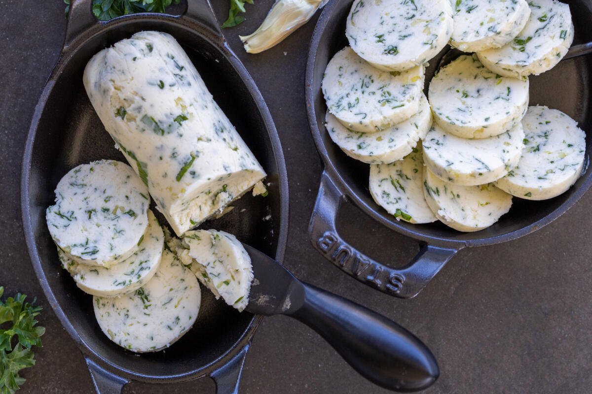 Garlic Herb Butter - Momsdish